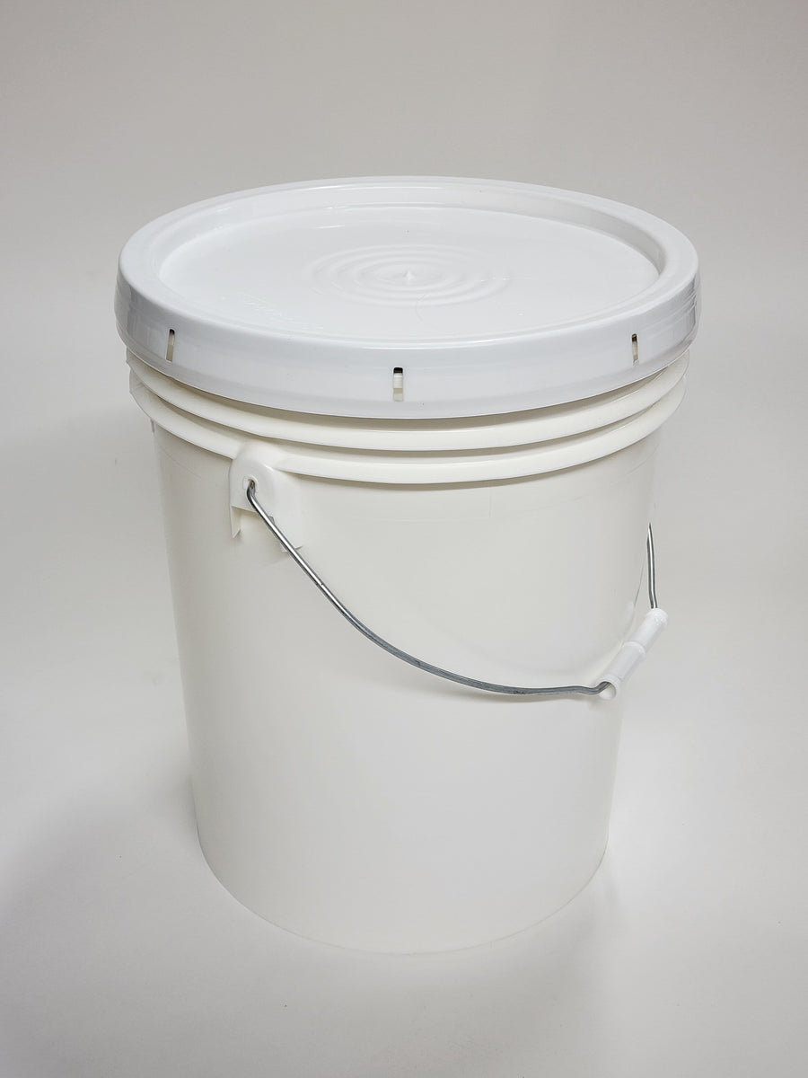 Plastic Pail With Lid - #M546 – Miller Bee Supply